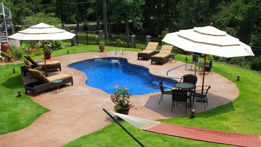 Bay Isle Model - Swimming Days